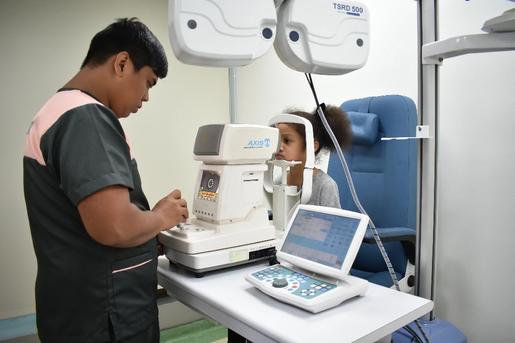 Eye Center – Metropolitan Medical Center